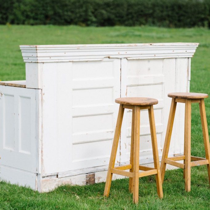 Antique White Bar - Rustic Hire